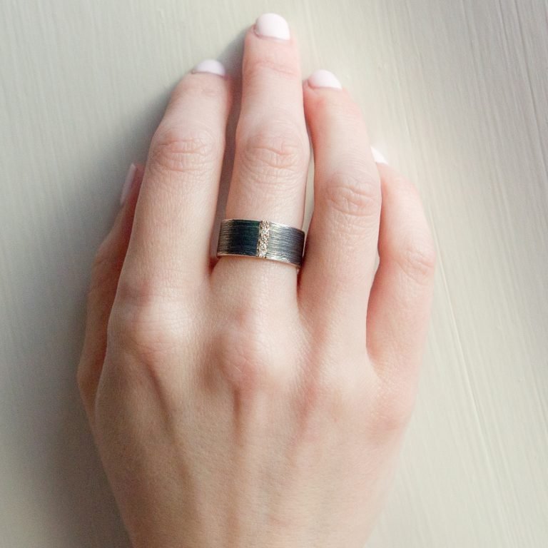 Linear Band by Shaesby - NEWTWIST