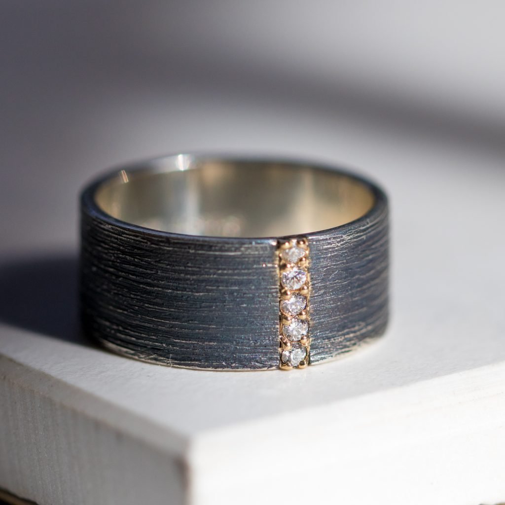 Linear Band by Shaesby - NEWTWIST