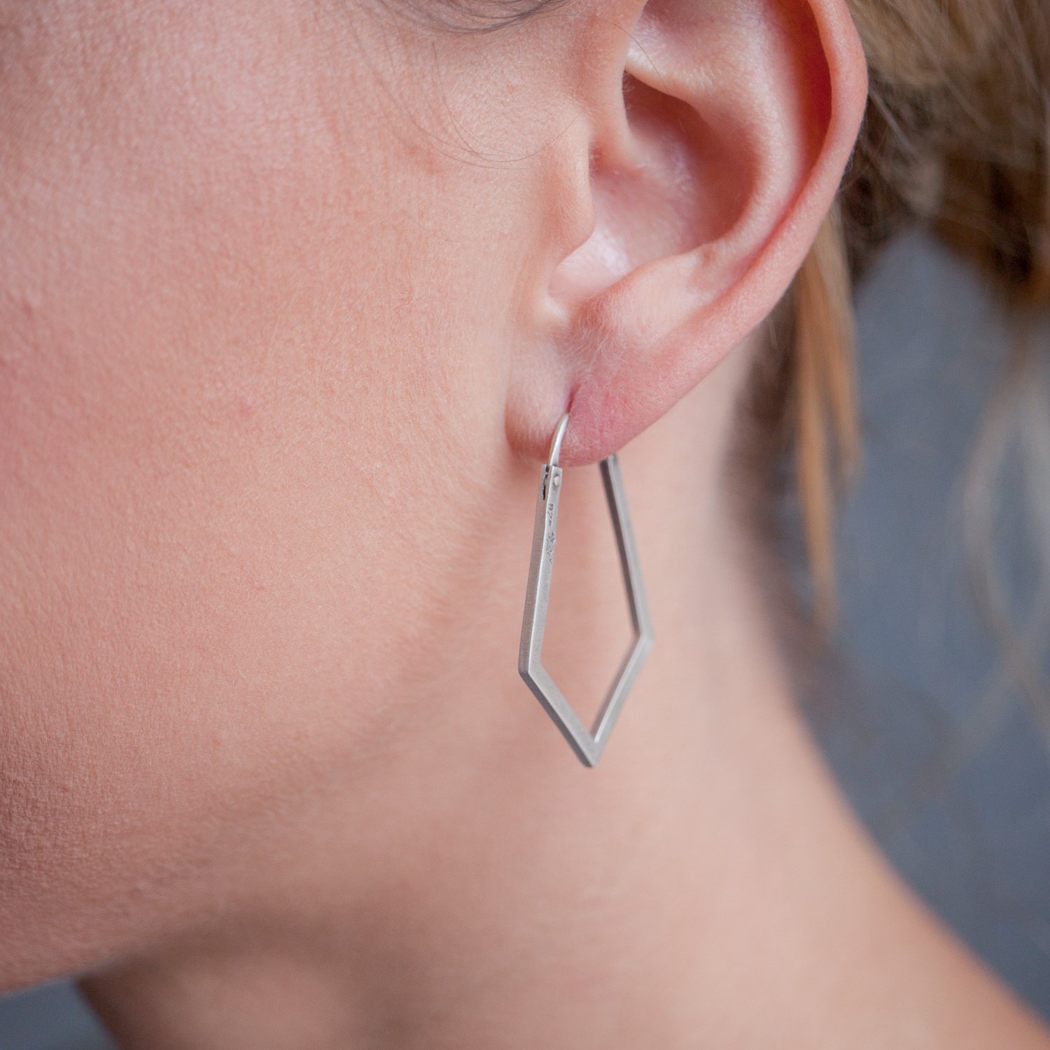 Diamond-Shaped Hoops in Silver by Jane Diaz - NEWTWIST