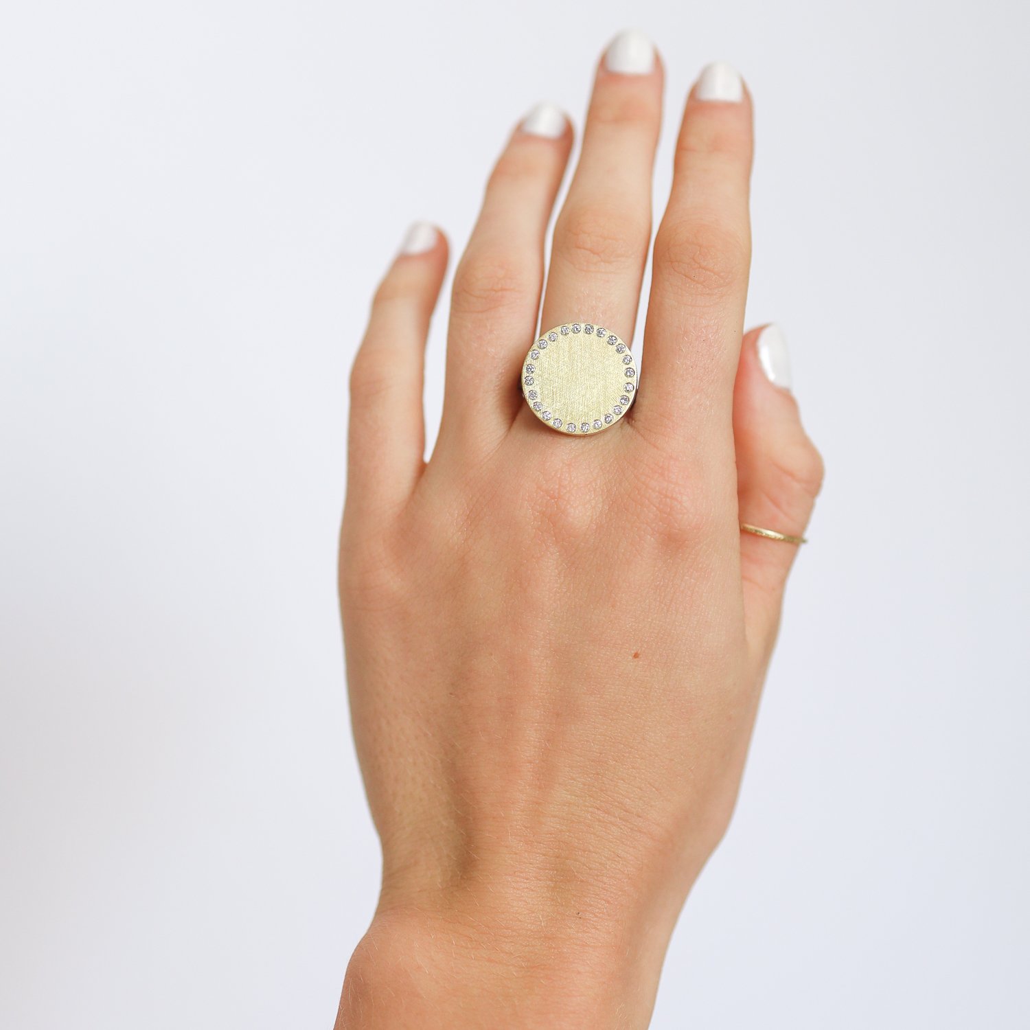 Rene Escobar Trunk Show: Medium Ronde Ring in Yellow Gold by Rene ...