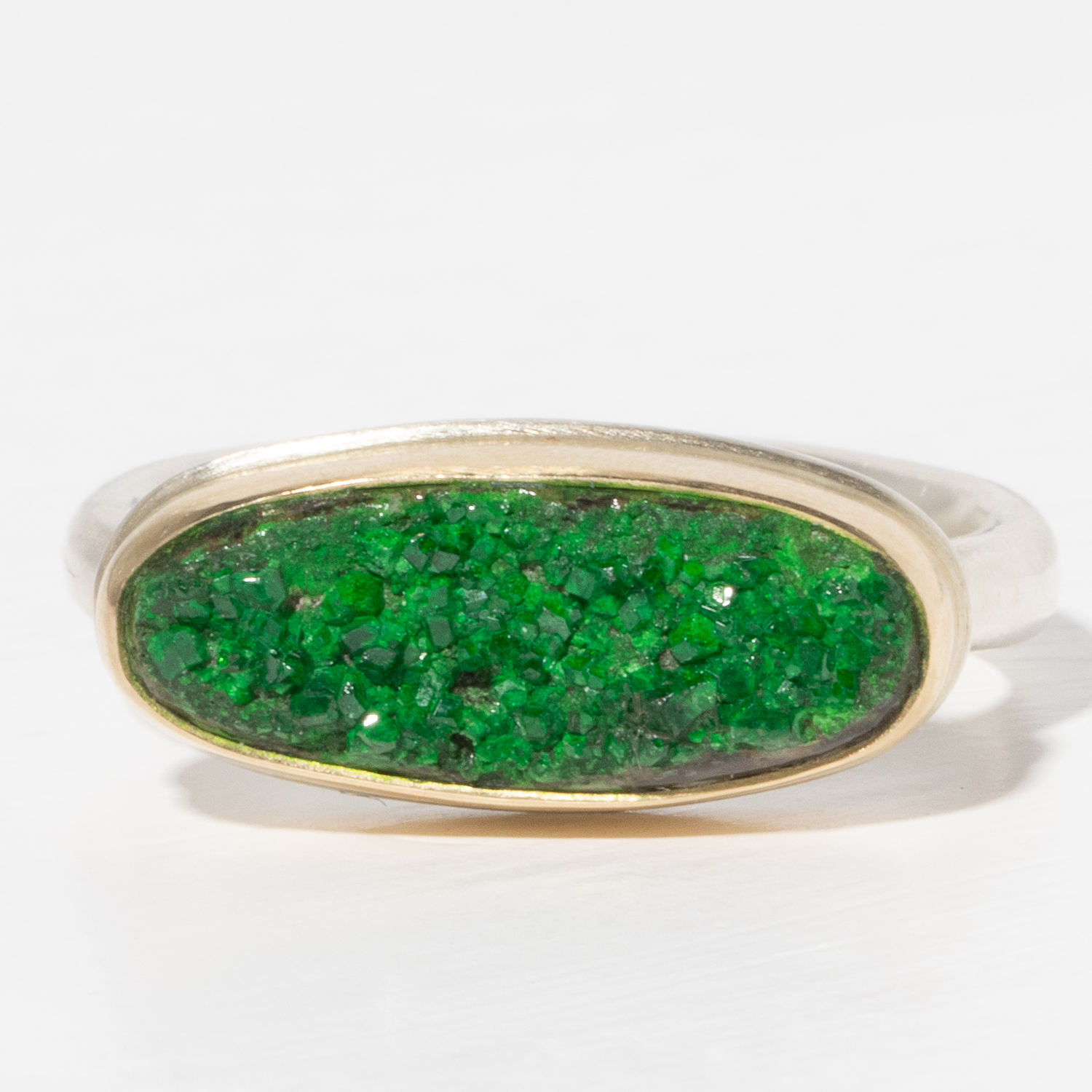 Jamie Joseph Trunk Show: Small Uvarovite Ring by Jamie Joseph - NEWTWIST